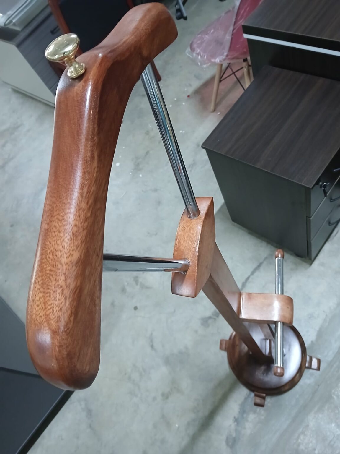 Executive Office Coat Hanger - Gucca Furniture -Furniture Shop in Kenya